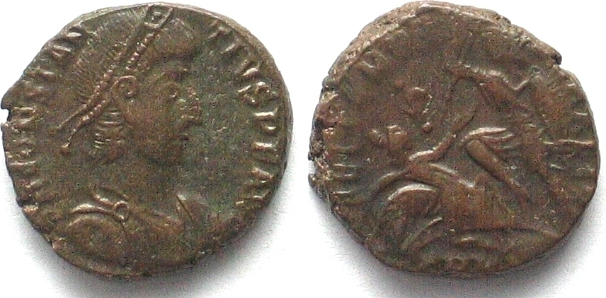 Roman Imperial CONSTANTIUS II (324-361 AD). AE Maiorina, 352-354, SMK ...